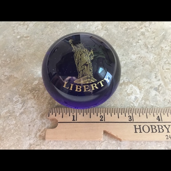 Vintage | Accents | Vtg Statue Of Liberty Paperweight | Poshmark